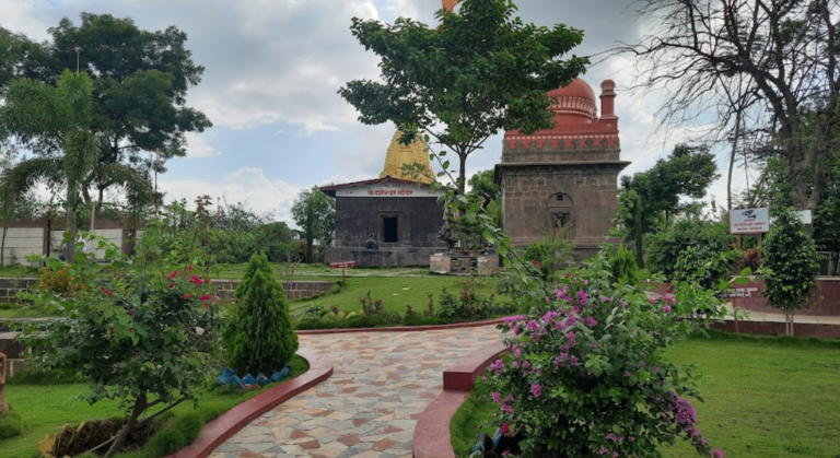 10 places to visit in Talegaon Dabhade with pets - makeindiapetfriendly